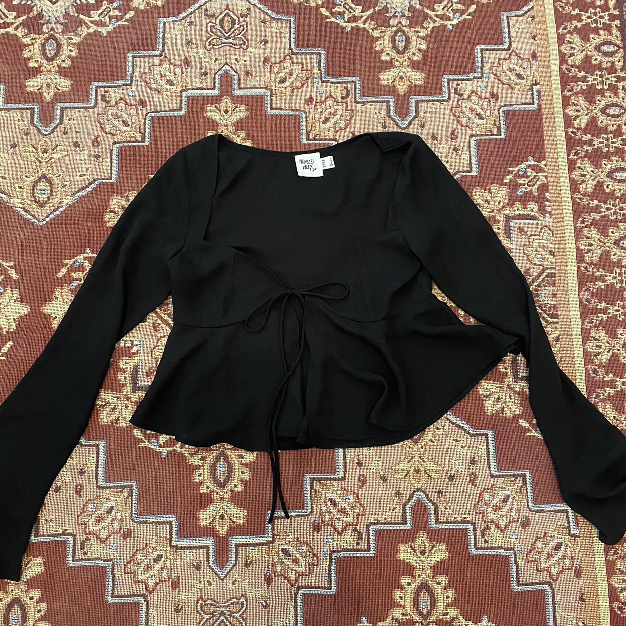 super flattering princess polly tie front top never... - Depop