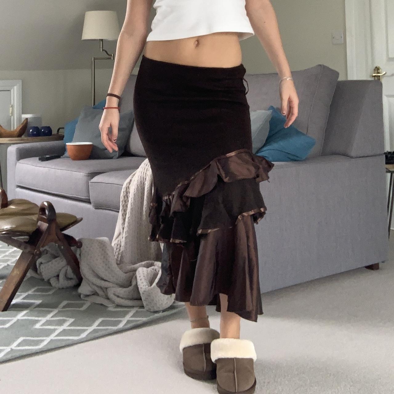 Super unique brown ruffle skirt with elasticated... - Depop