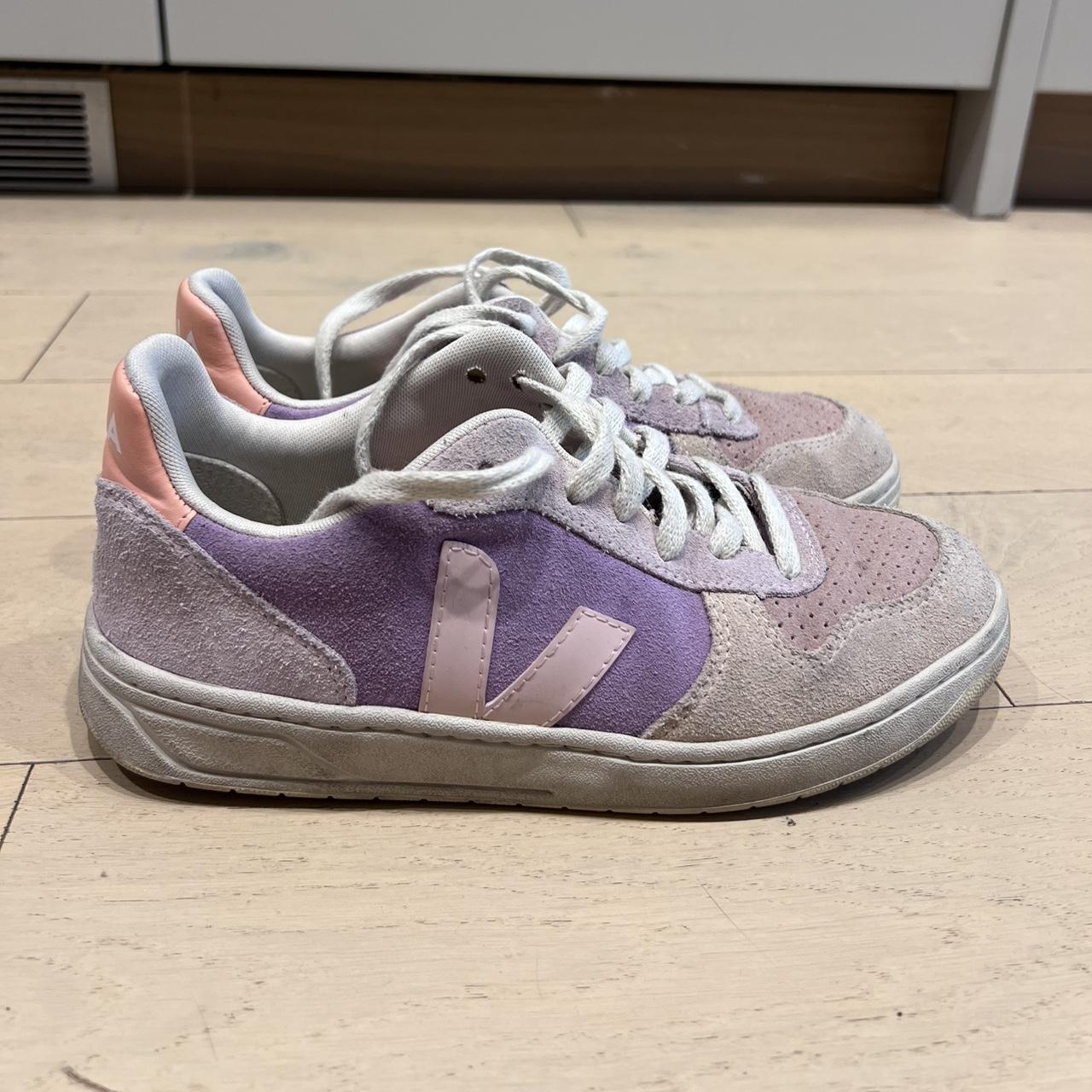 Veja purple / pink Size 6 / 37 euro | Depop