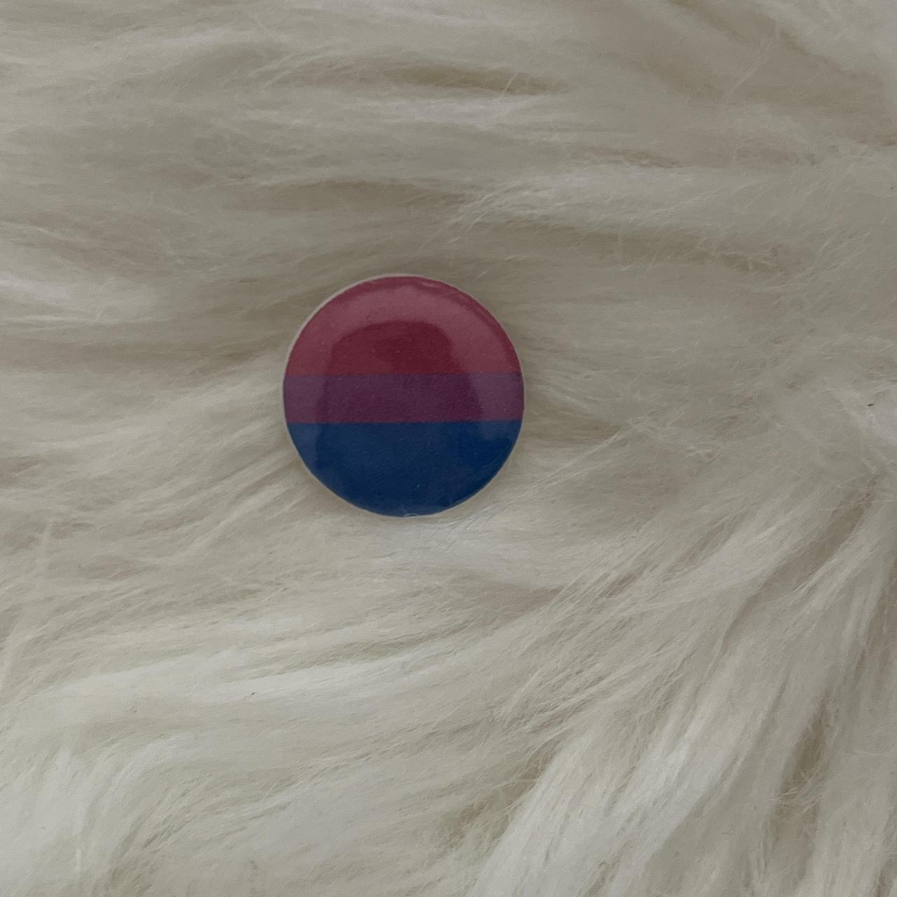 bi flag pin