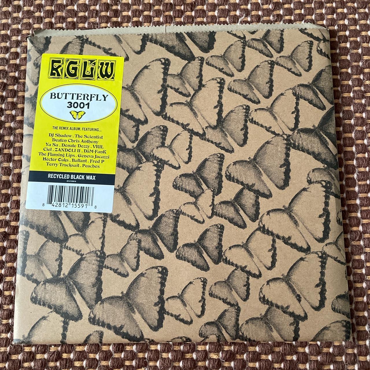 King Gizzard and The Lizard Wizard - Butterfly 3001... - Depop