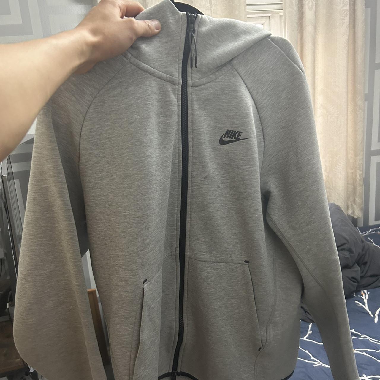 Old season grey Nike tech fleece - Depop
