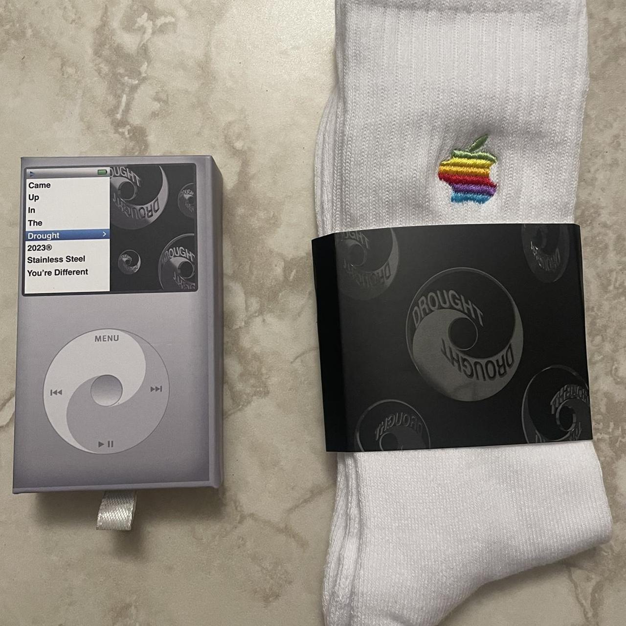 Drought Stainless Steel 3 Bite Chain & Portable iPod... - Depop