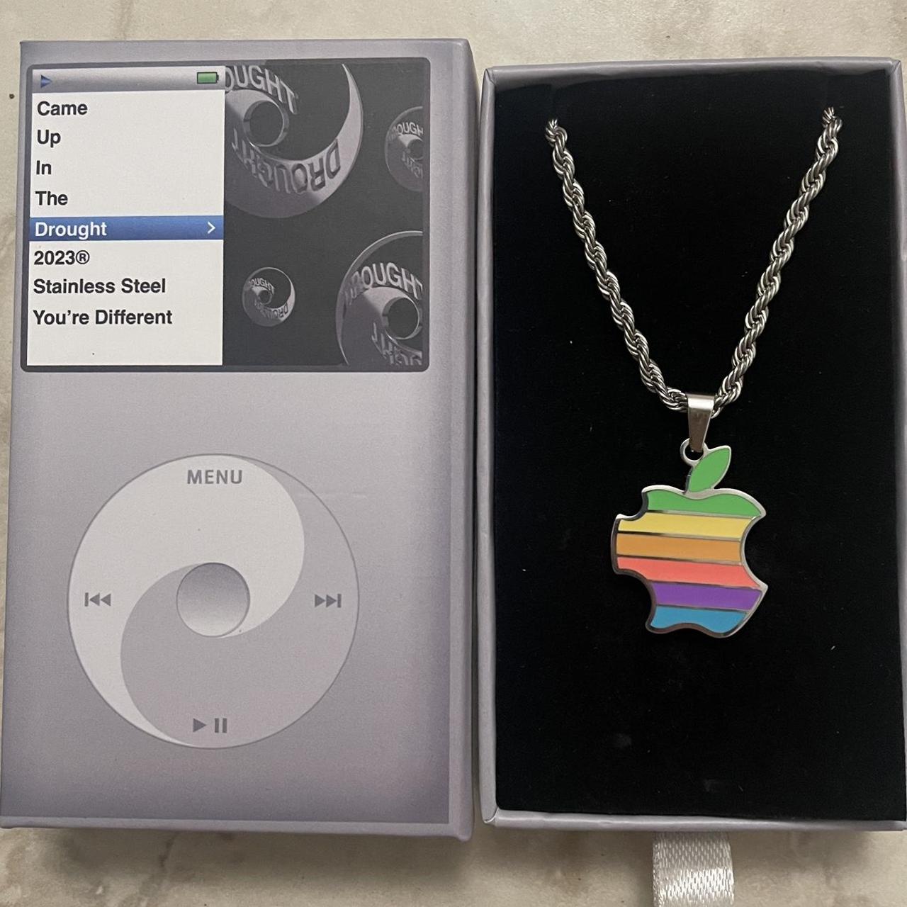 Drought Stainless Steel 3 Bite Chain & Portable iPod... - Depop