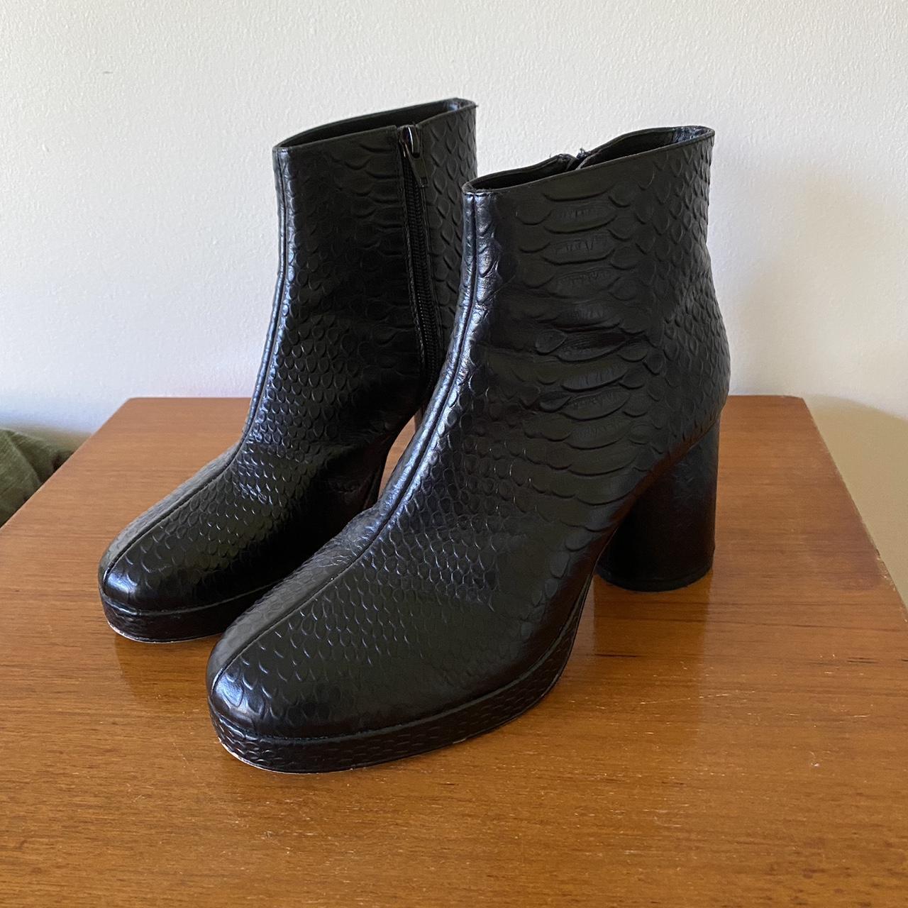 Gorman Salina ankle boot in black leather with... - Depop