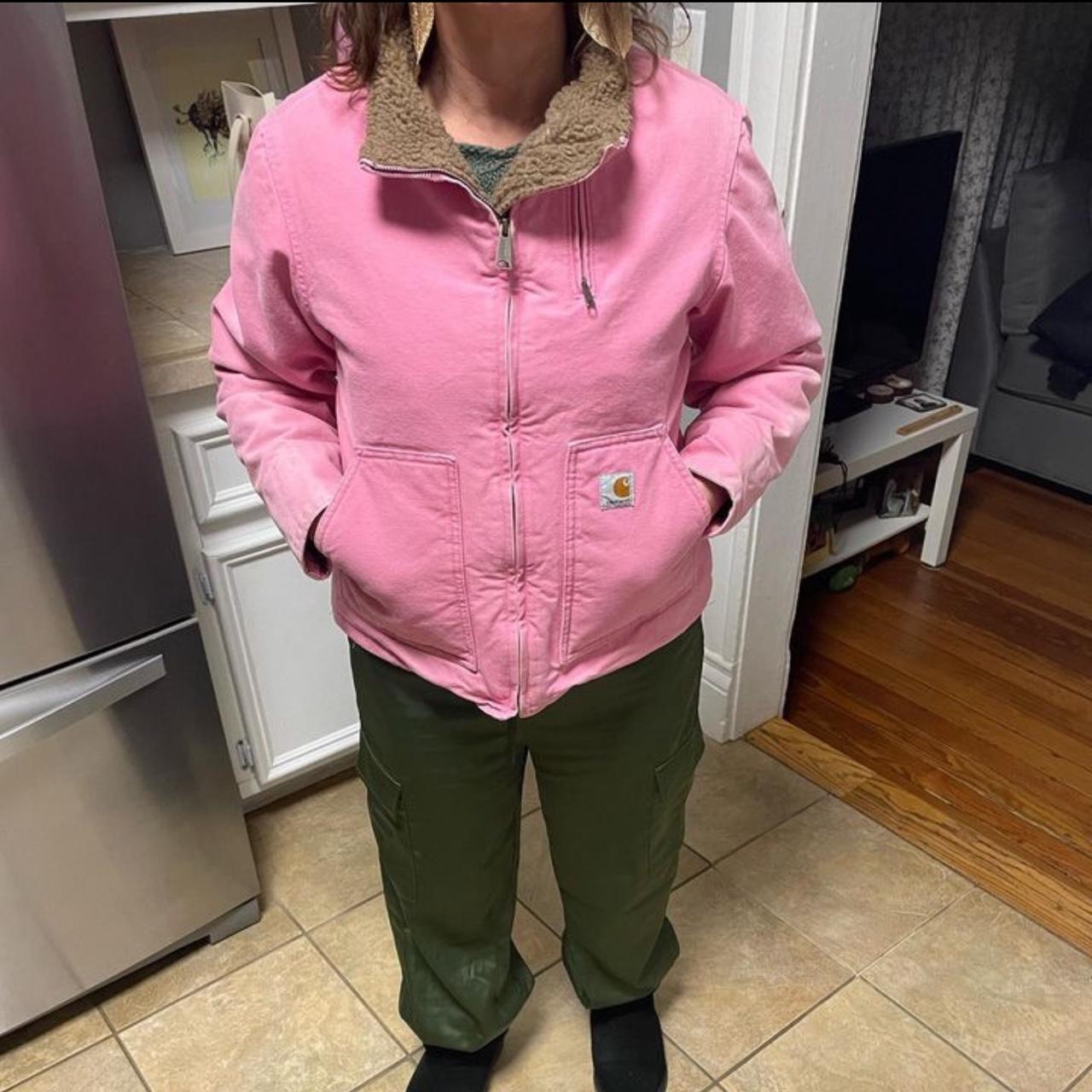 Women’s pink Carhartt jacket 💞 Size s - Depop