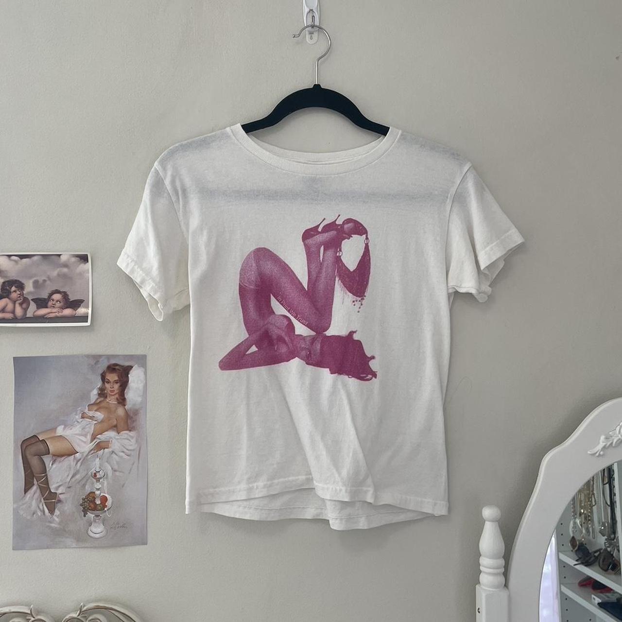 Retro graphic screen printed tee - Depop