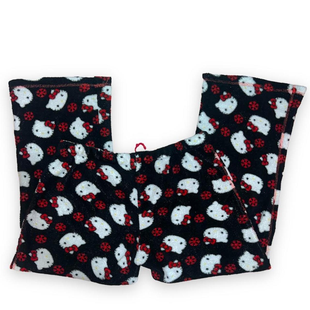🖤 FLUFFY HELLO KITTY PAJAMA PANTS IN SIZE MEDIUM... - Depop