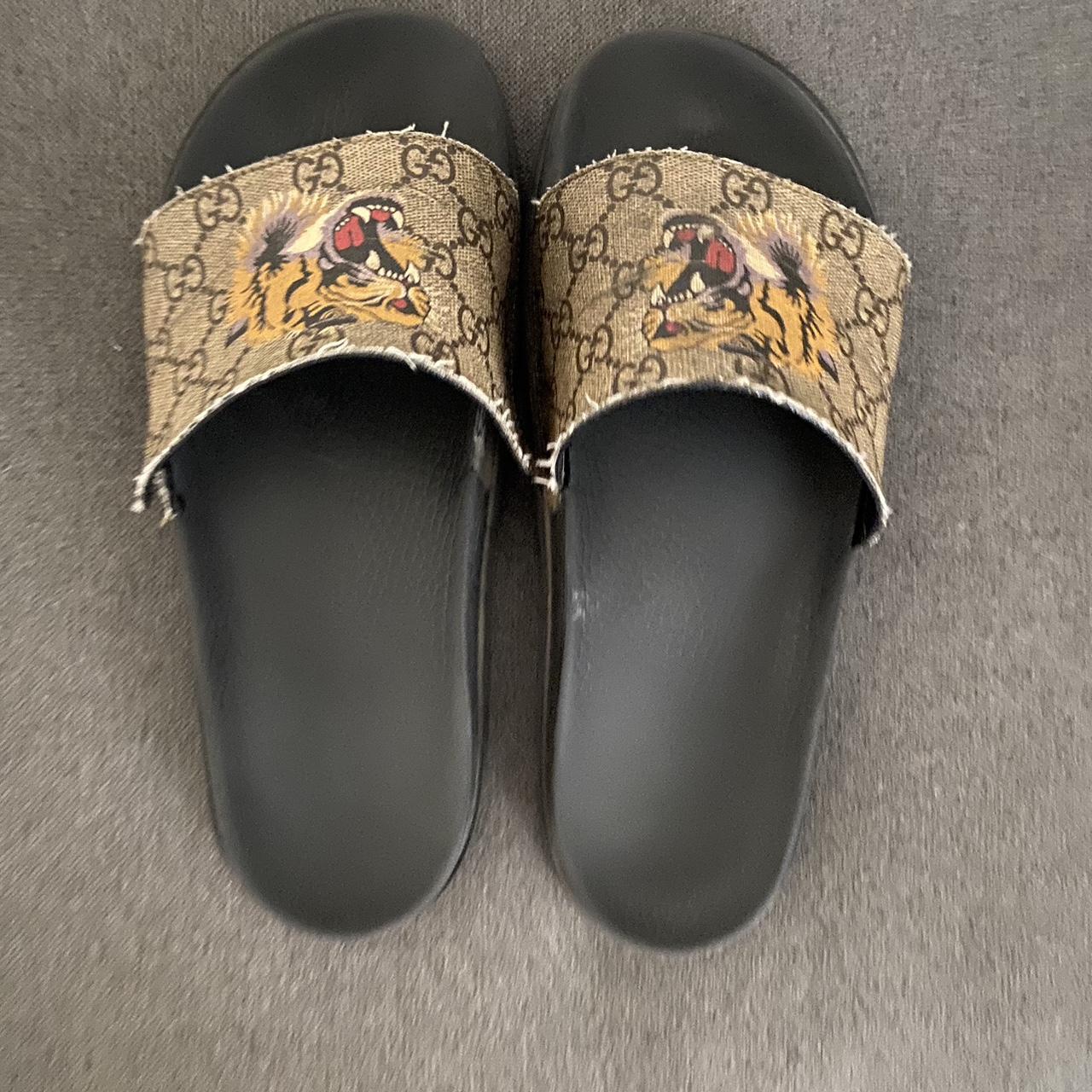 Gucci slides Size 10 Tiger face Still in good... - Depop