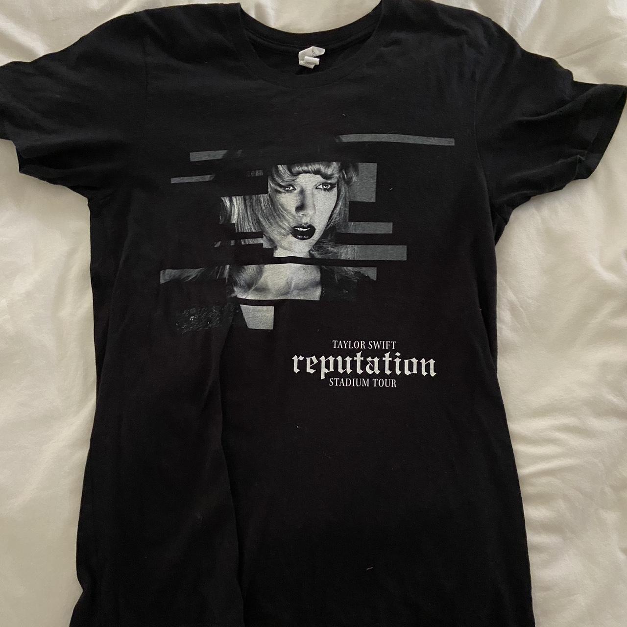 taylor swift official reputation tour merch! - Depop