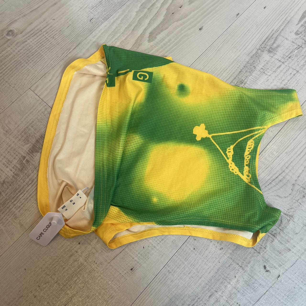 CAPE CLIQUE body crop top, would fit between 8-12... - Depop