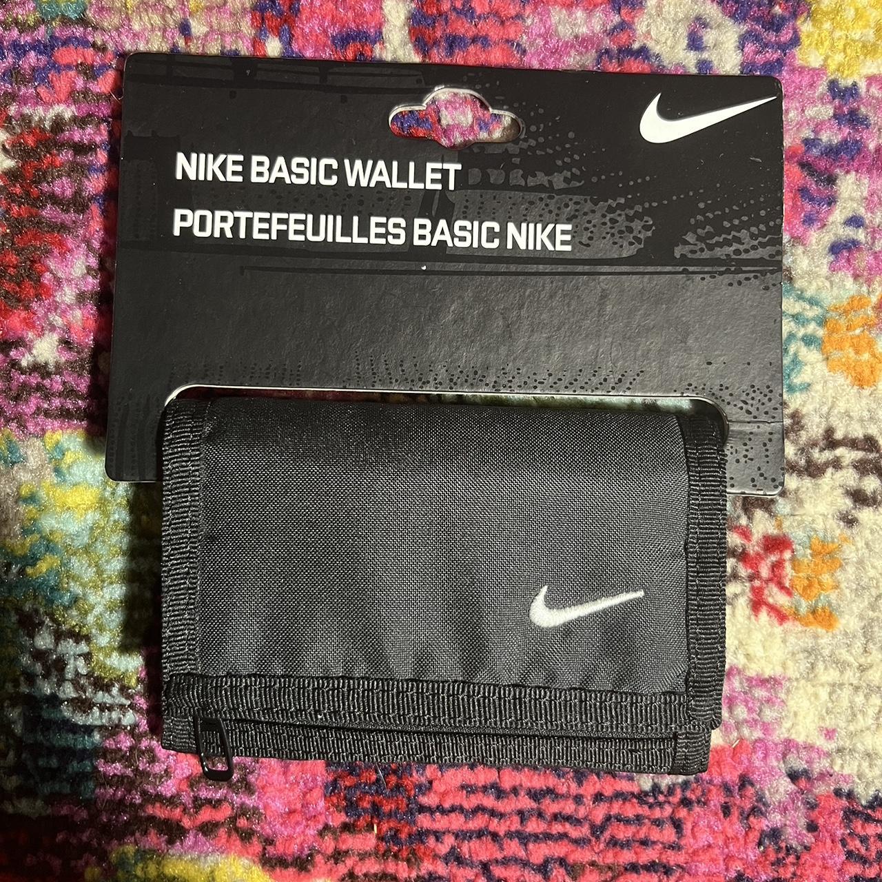 Nike basic wallet brand new for cash and cards - Depop