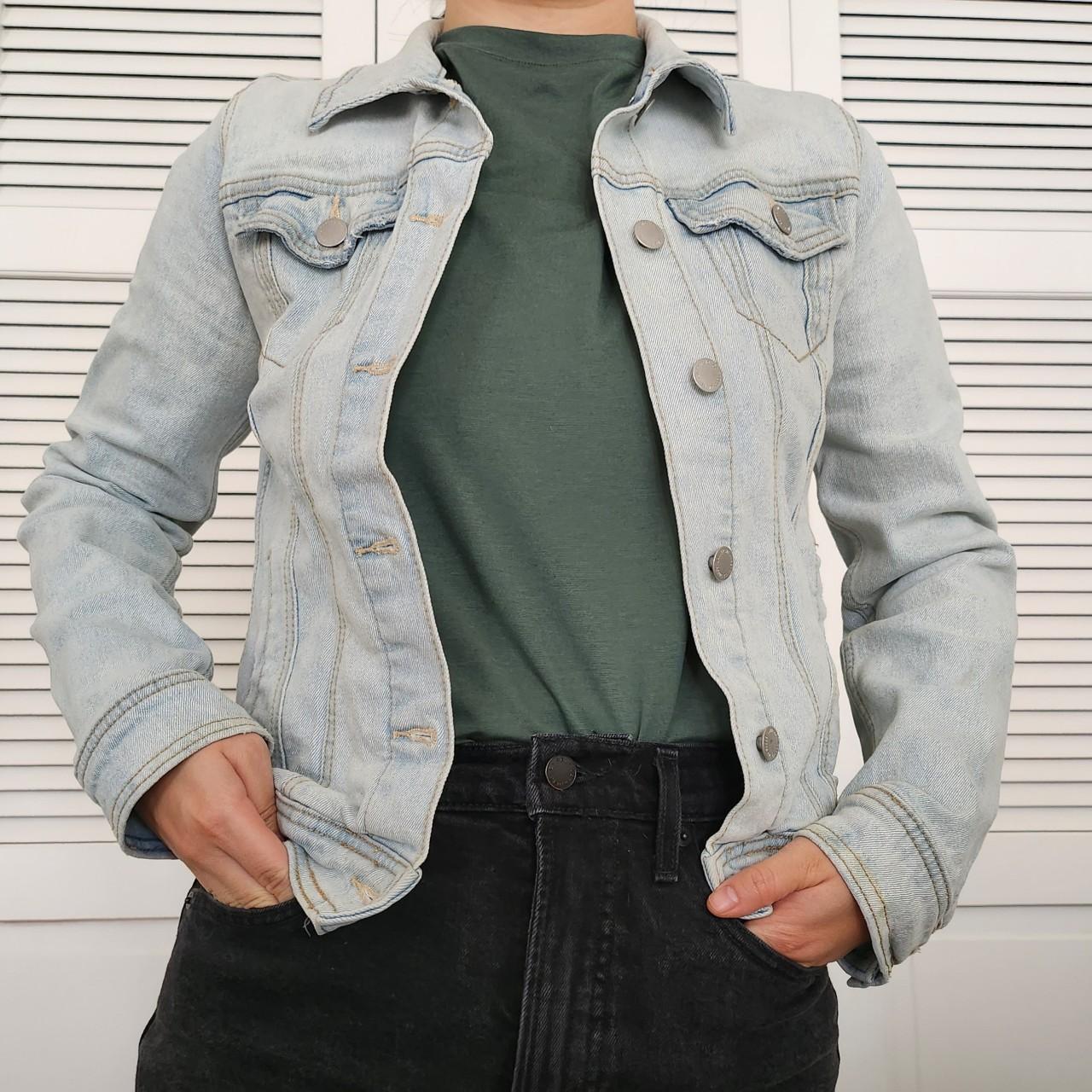 Universal Thread Light Wash Denim... - Depop