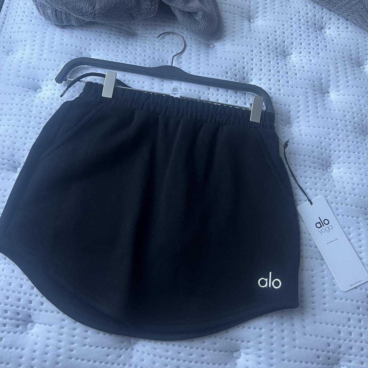 Black alo soft mini skirt NWT size xs - Depop
