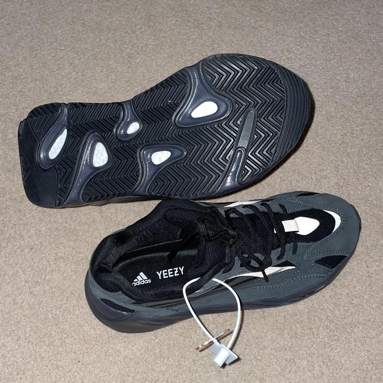 Yeezy Men's Trainers | Depop