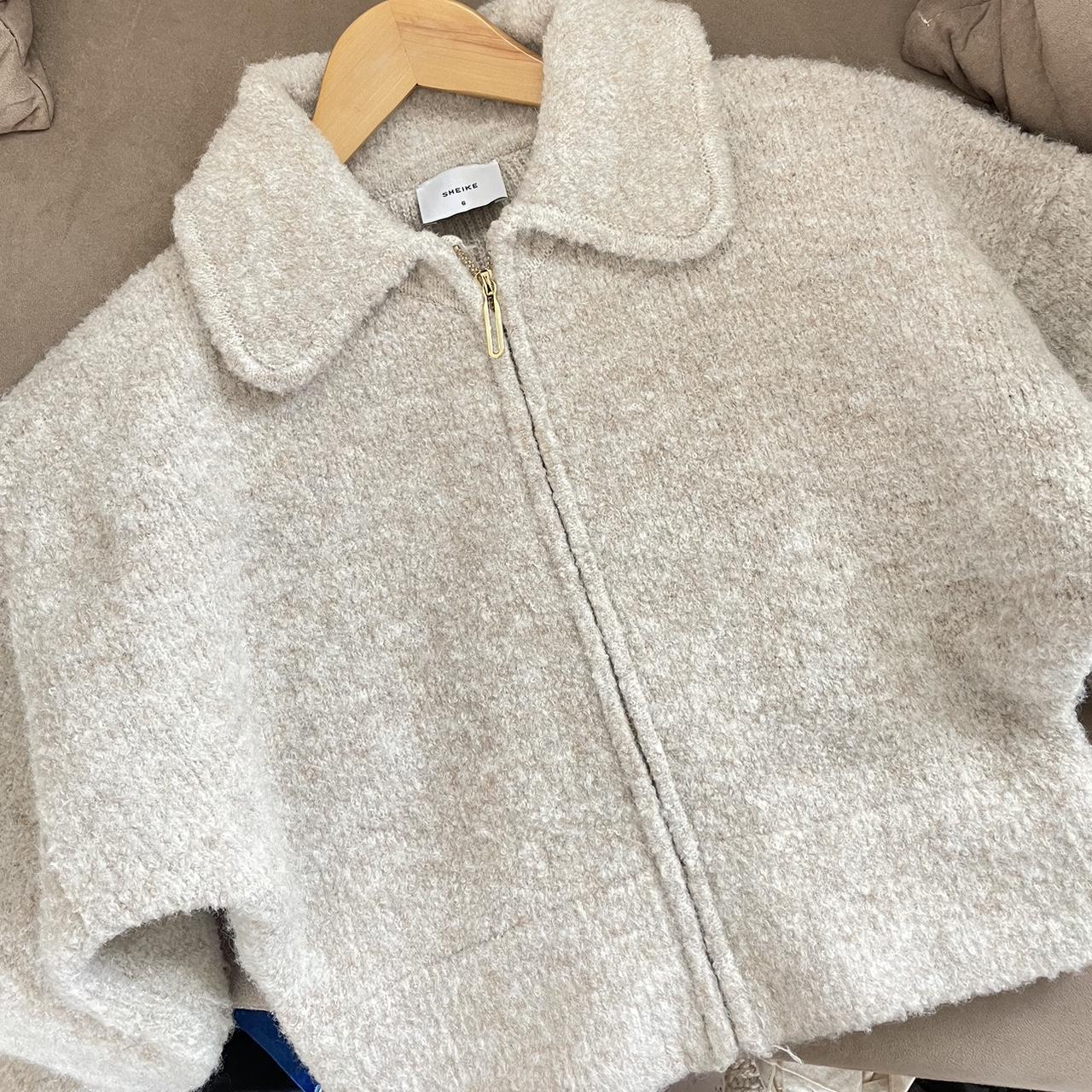 Free shipping 💕💌 price is firm ⭐️ Sheike Alaia... - Depop