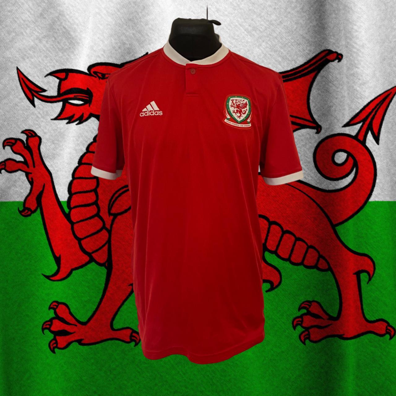 WALES 2018-19 HOME FOOTBALL SHIRT Size: XL This... - Depop
