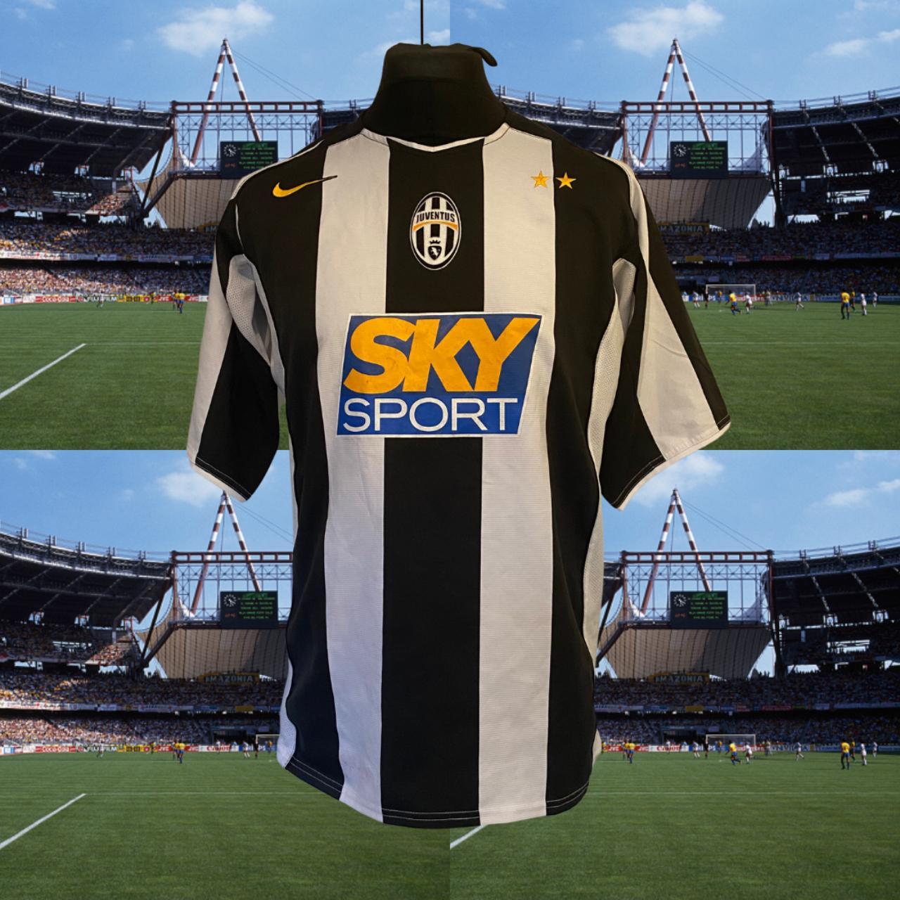 JUVENTUS 2004-05 HOME FOOTBALL SHIRT Size:... - Depop