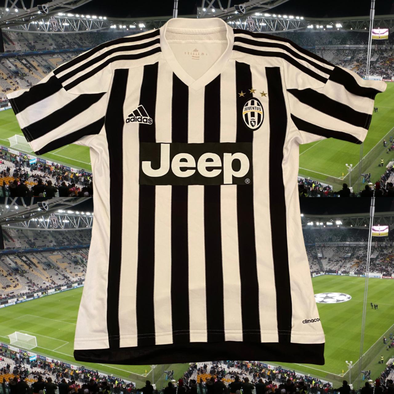 JUVENTUS 2015-16 HOME FOOTBALL SHIRT Size: XS This... - Depop