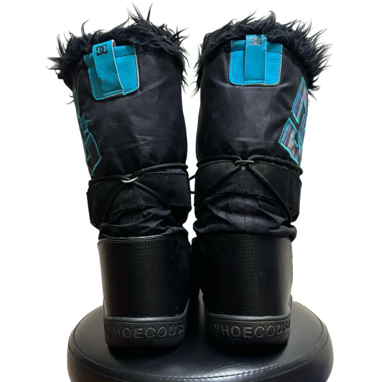 BLUE & BLACK DC CHALET SNOW BOOTS WOMENS US 8 most... - Depop