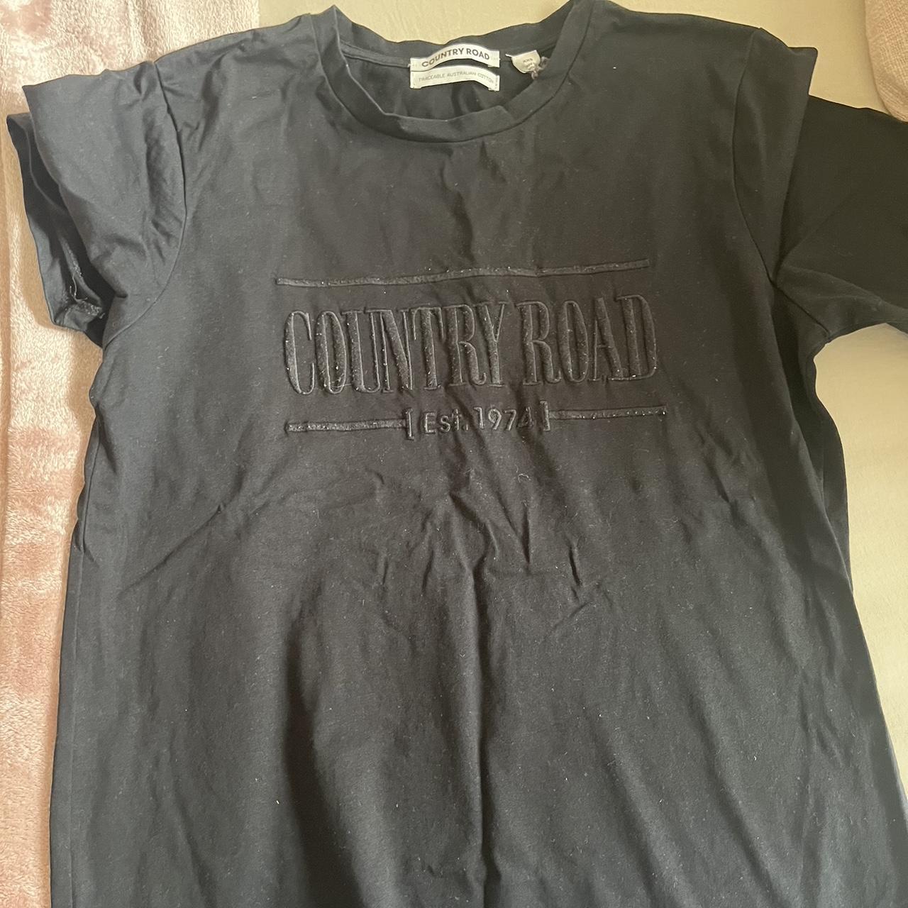 Country Road : - black country road t-shirt - worn... - Depop