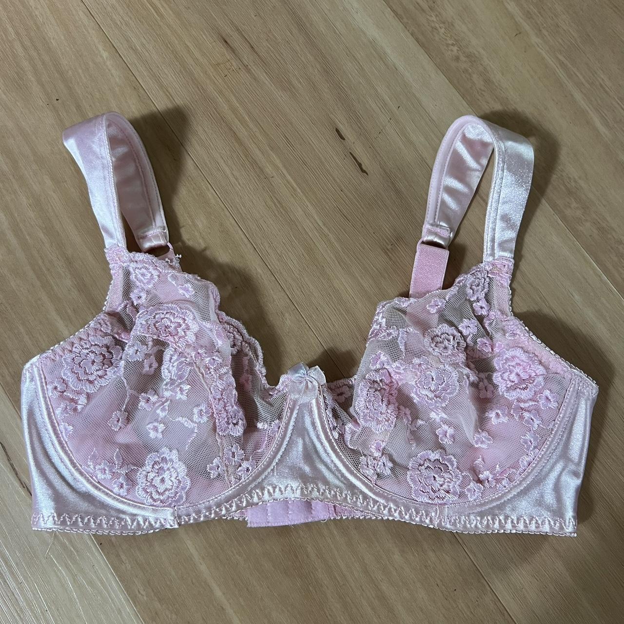 Pink lace bra 💕 Size 12D, no padding 🖤 Instant buys... | Depop
