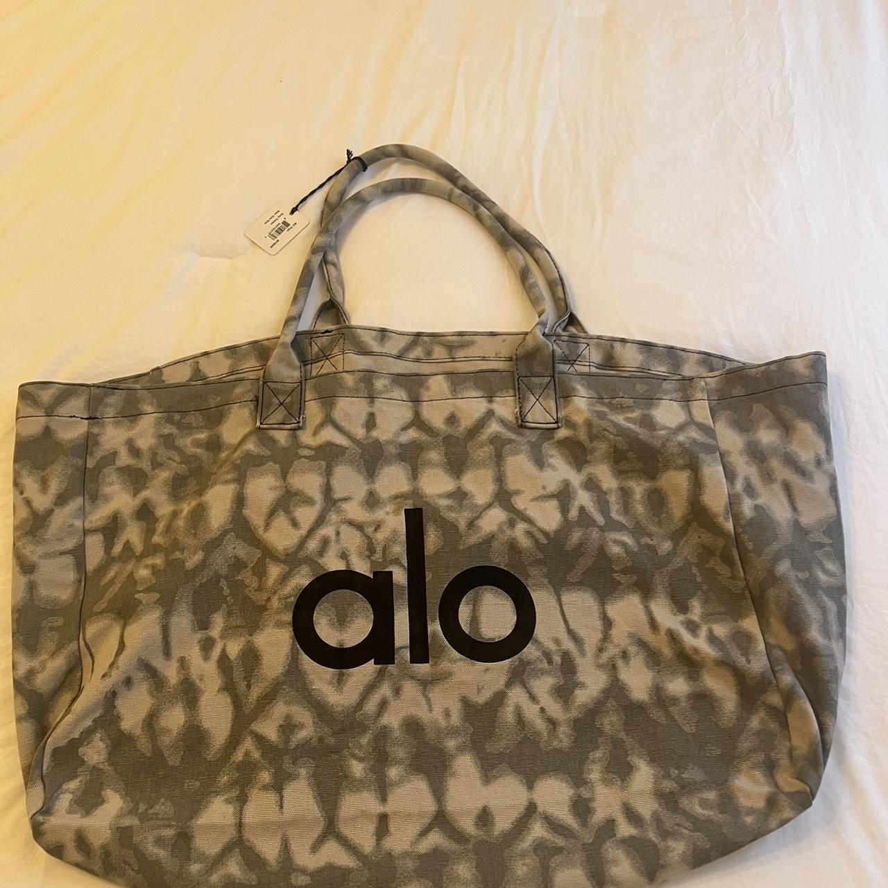 Alo Yoga Bag One Size Grey Gray Tie Dye Logo... - Depop