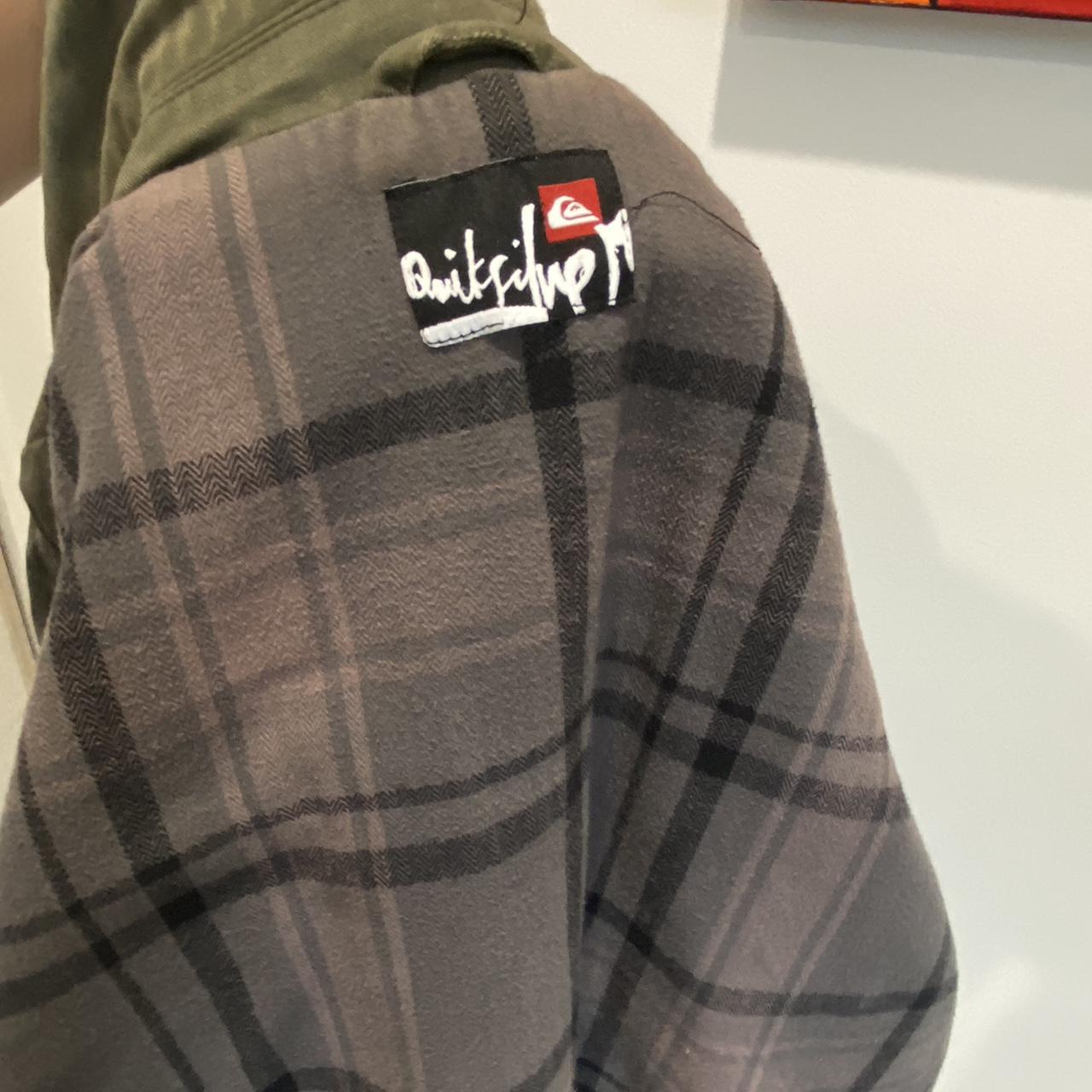 super cool khaki quicksilver jacket/ v comfy... - Depop