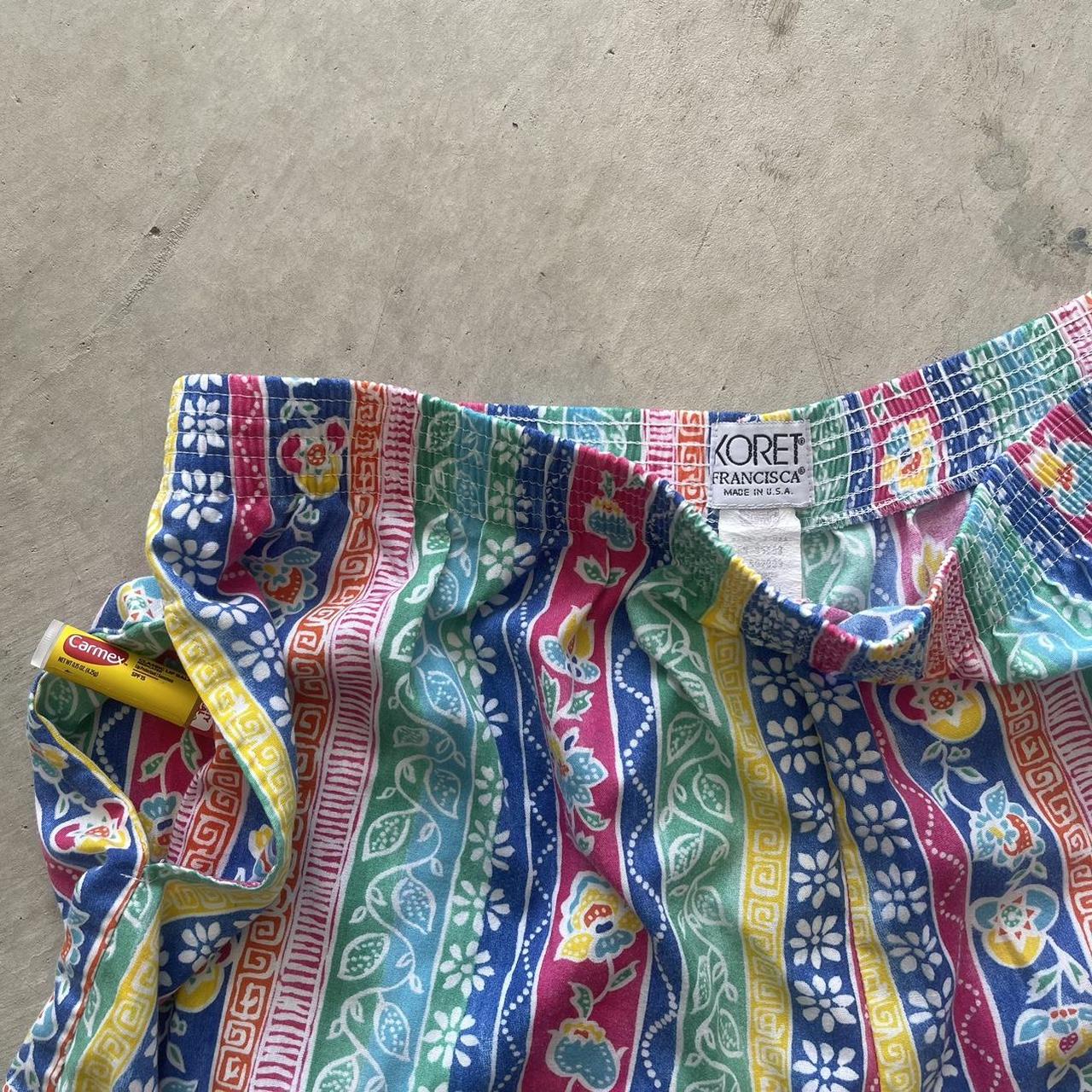 Vintage 1990s Super Lightweight Koret Baggy Floral... - Depop