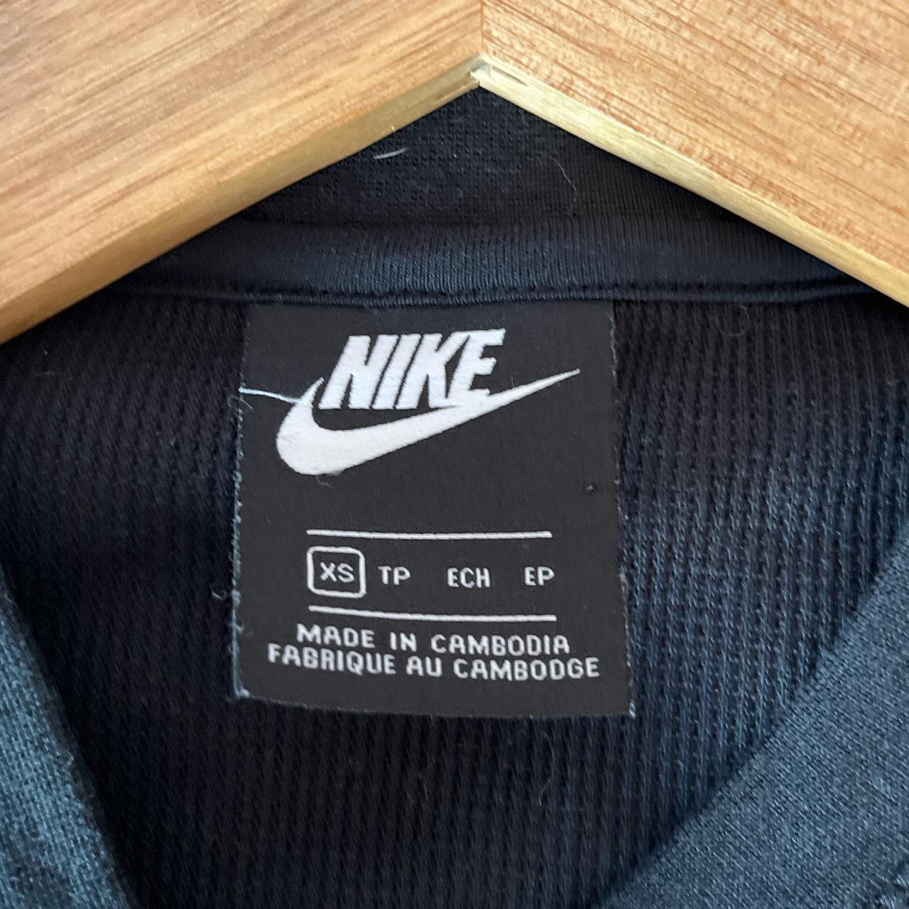 women’s nike black long sleeve top - Depop