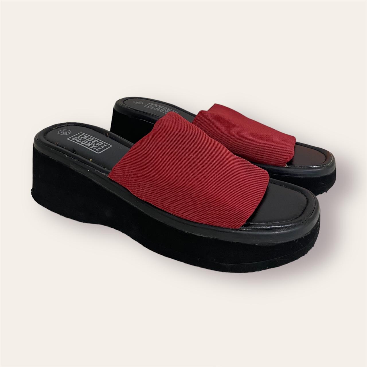 🍒🖤 Vintage Early 2000s Platform Sandals 🖤🍒 • Brand... - Depop