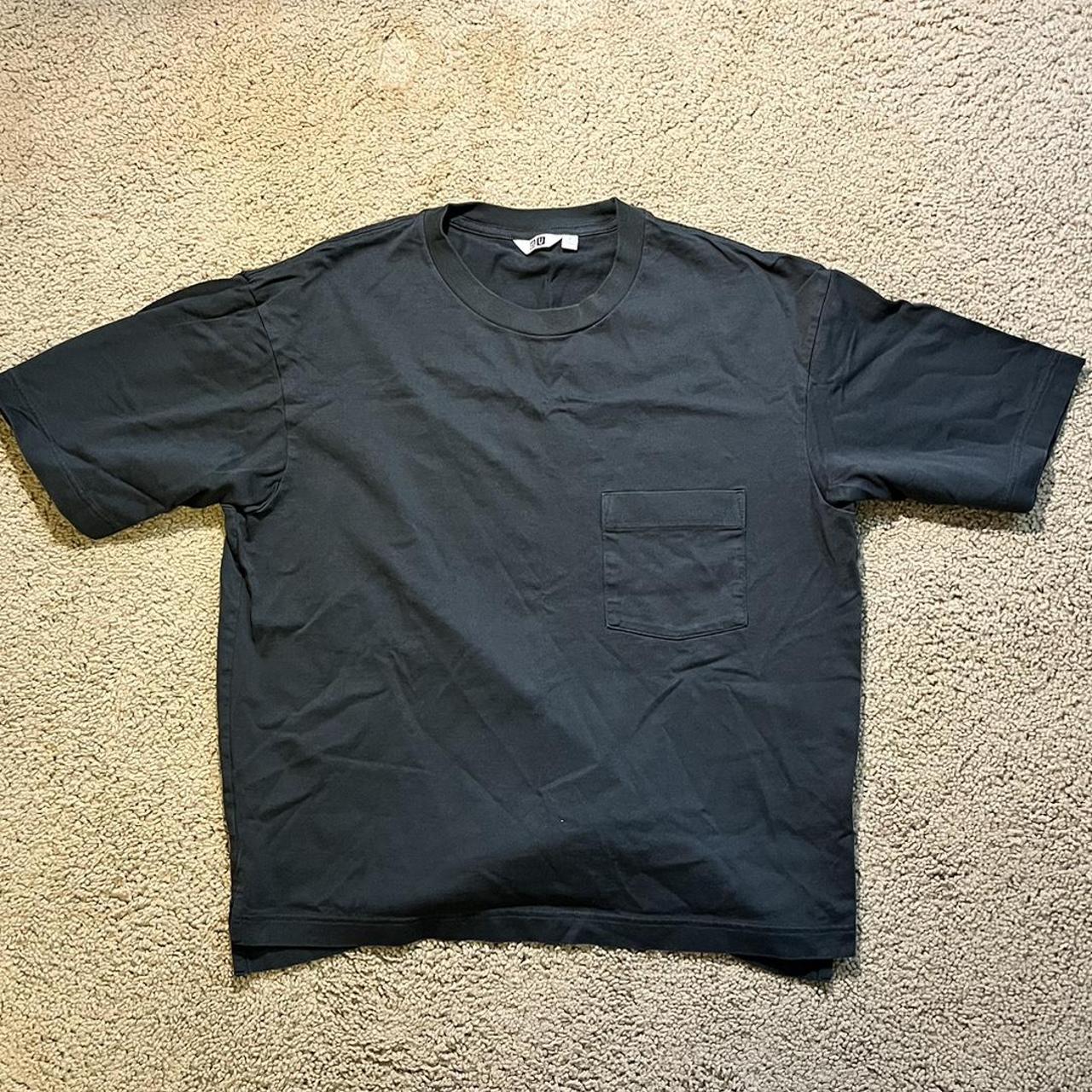 UNIQLO basic dark green/navy boxy tee. - Depop