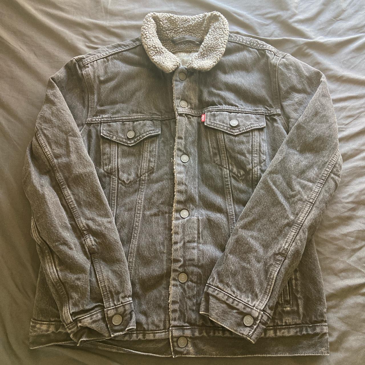 Black Levi’s Denim Jacket Marked as a large but fits... - Depop