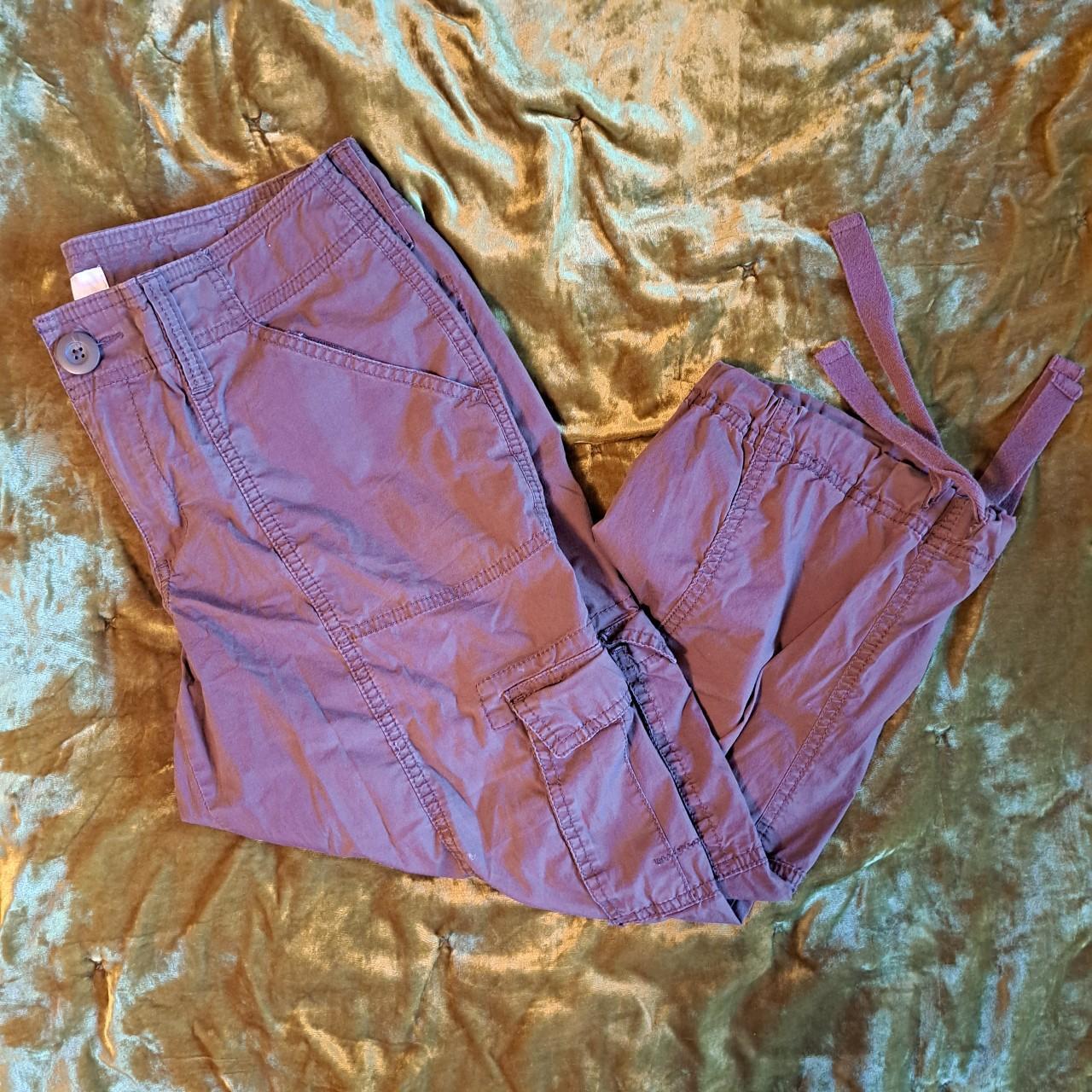 2000s Preppy Vintage Capri Cargo Shorts Size - 8... - Depop