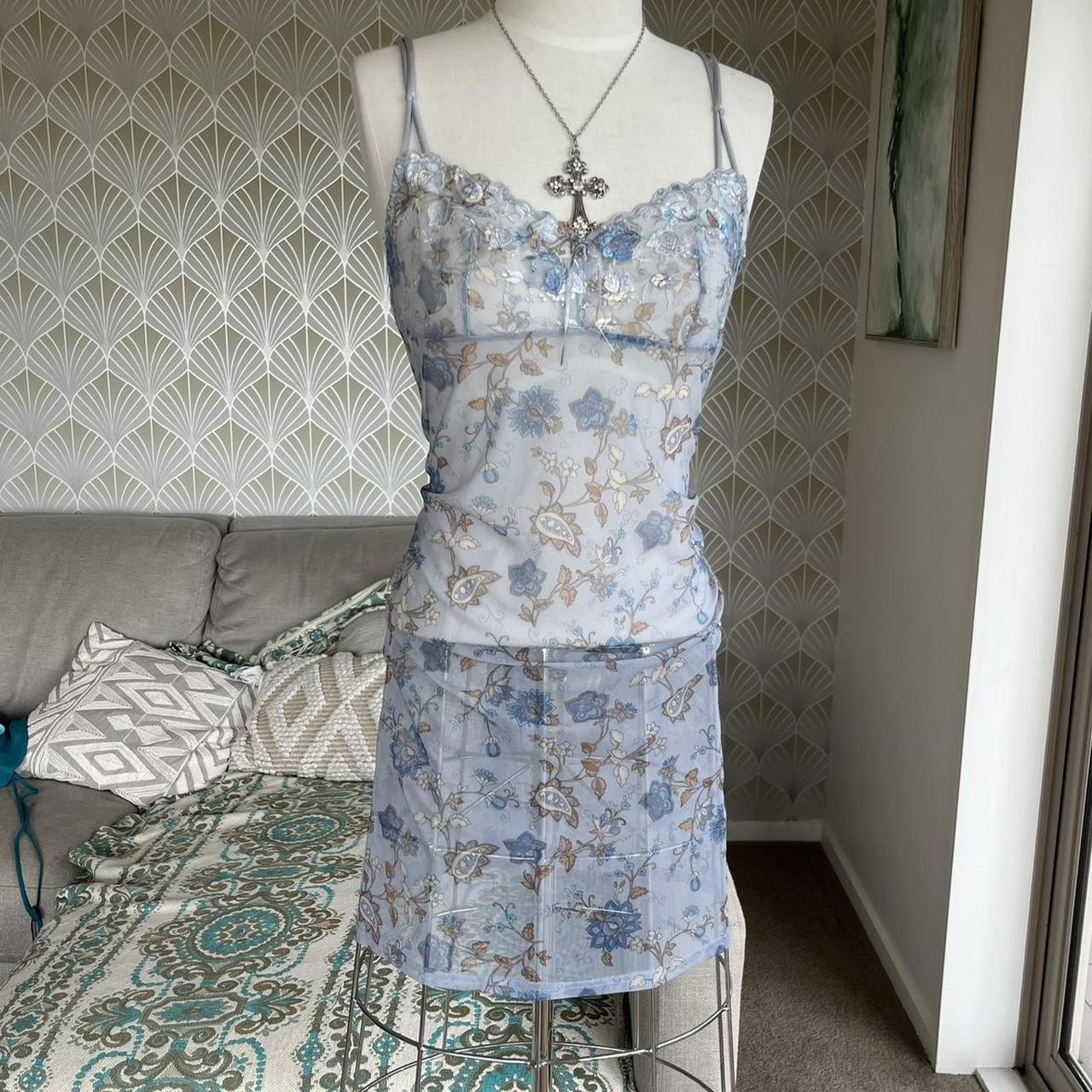 gorgeous 2000s Bendon paisley sheer mesh slip with... - Depop