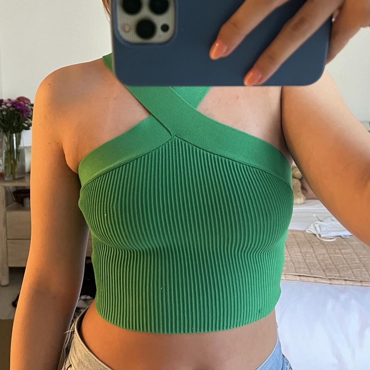 ARITZIA green ribbed top - Depop