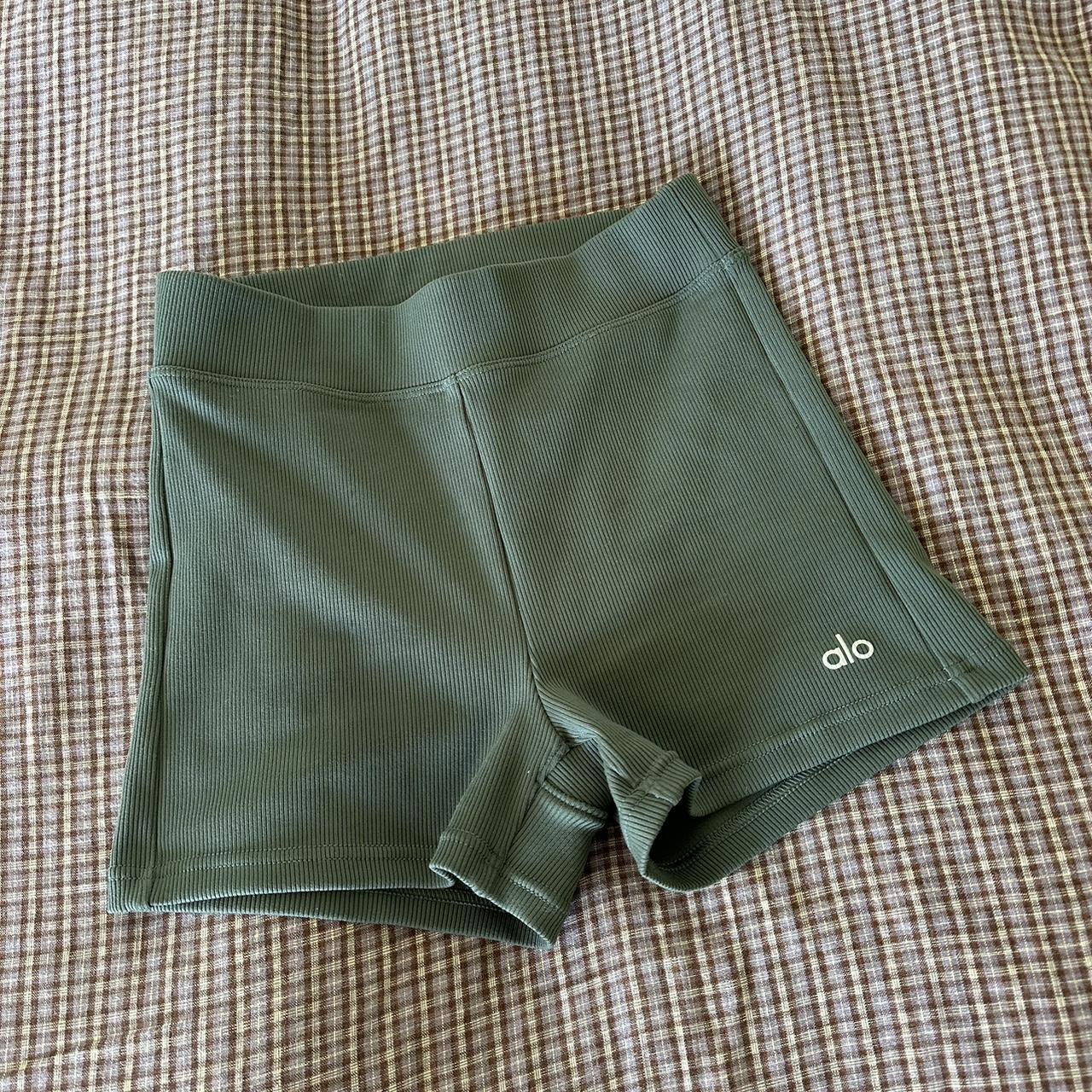 Alo Yoga Ribbed Green Shorts NWOT Size xs/s - Depop