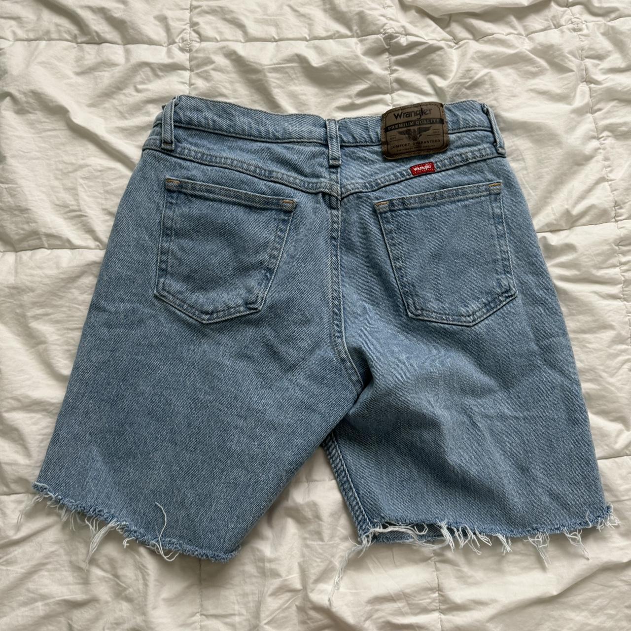 Wrangler cut low-rise jorts; for reference im... | Depop