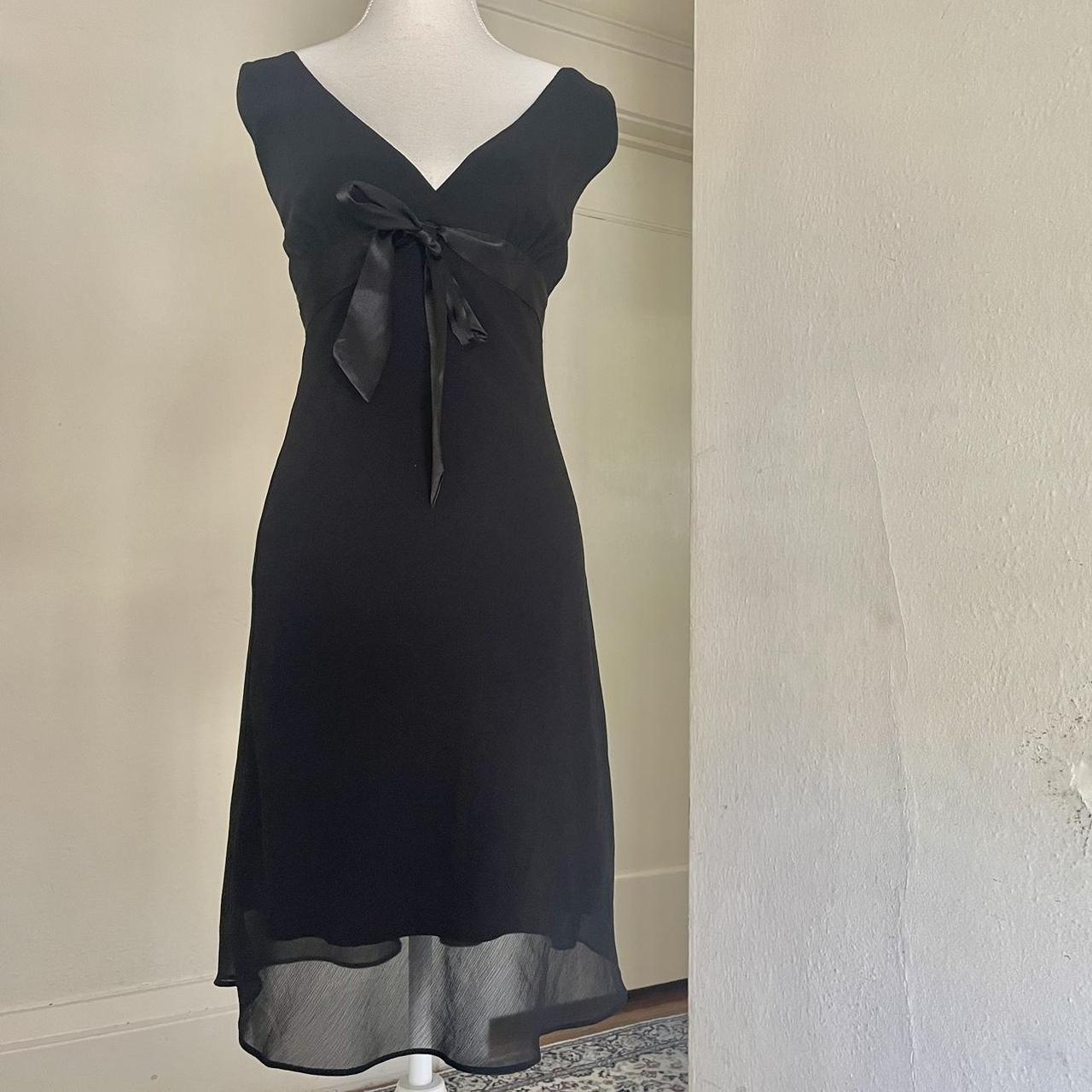 90s Maxi Dress ⭑ 36in bust / 30in waist / 39in... - Depop