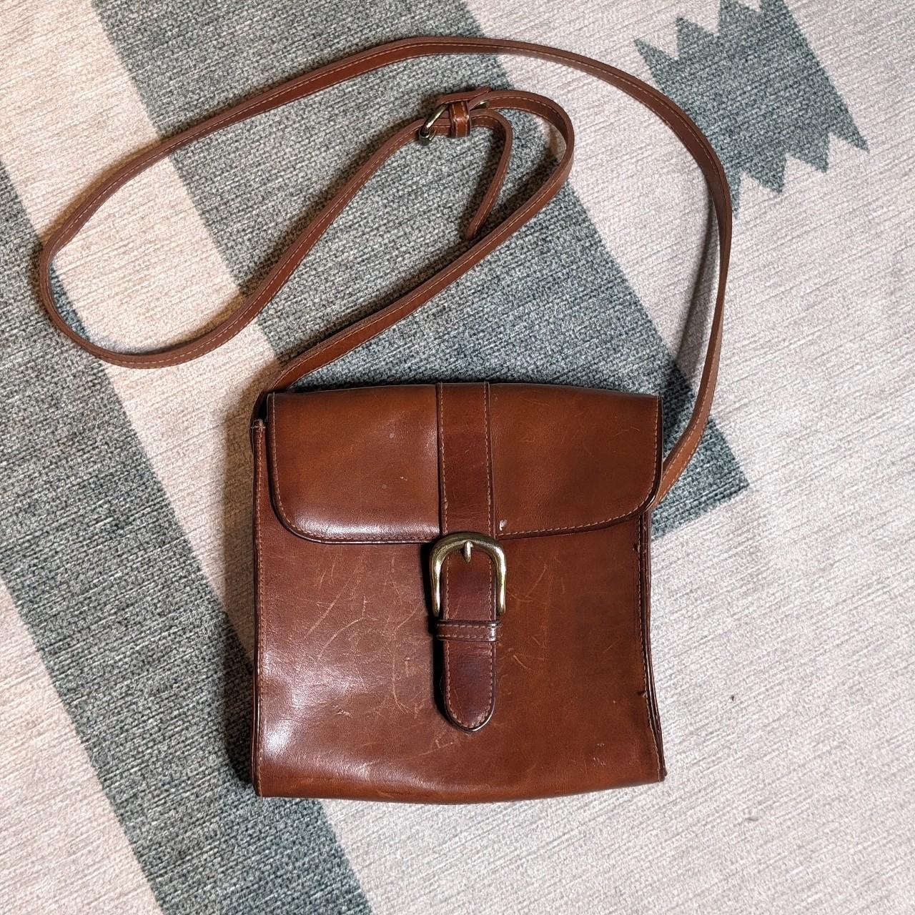 Vintage G. H. Bass & Co. leather shoulder bag. Cute... - Depop