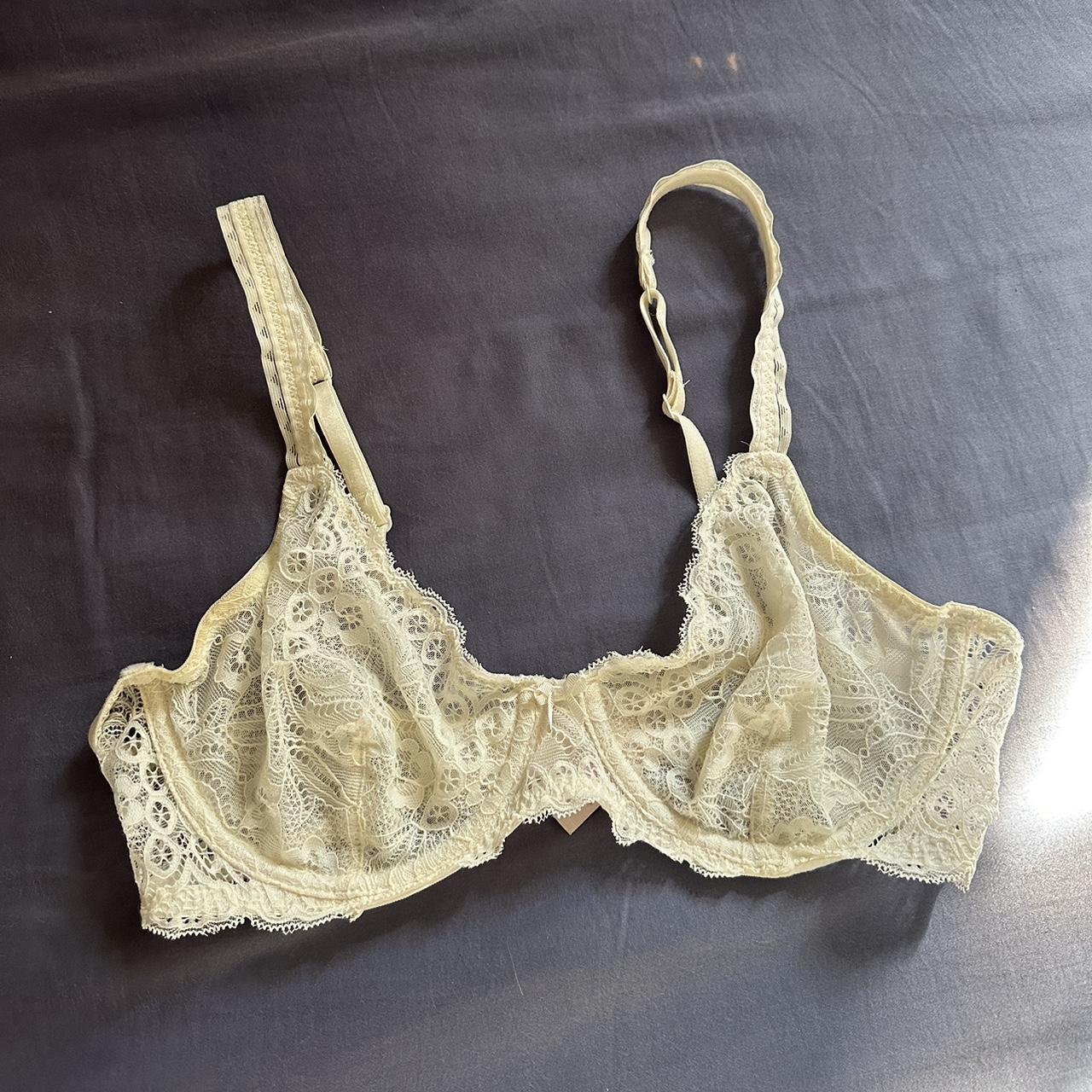 Candies white lace underwire bralette size 34C, worn... - Depop