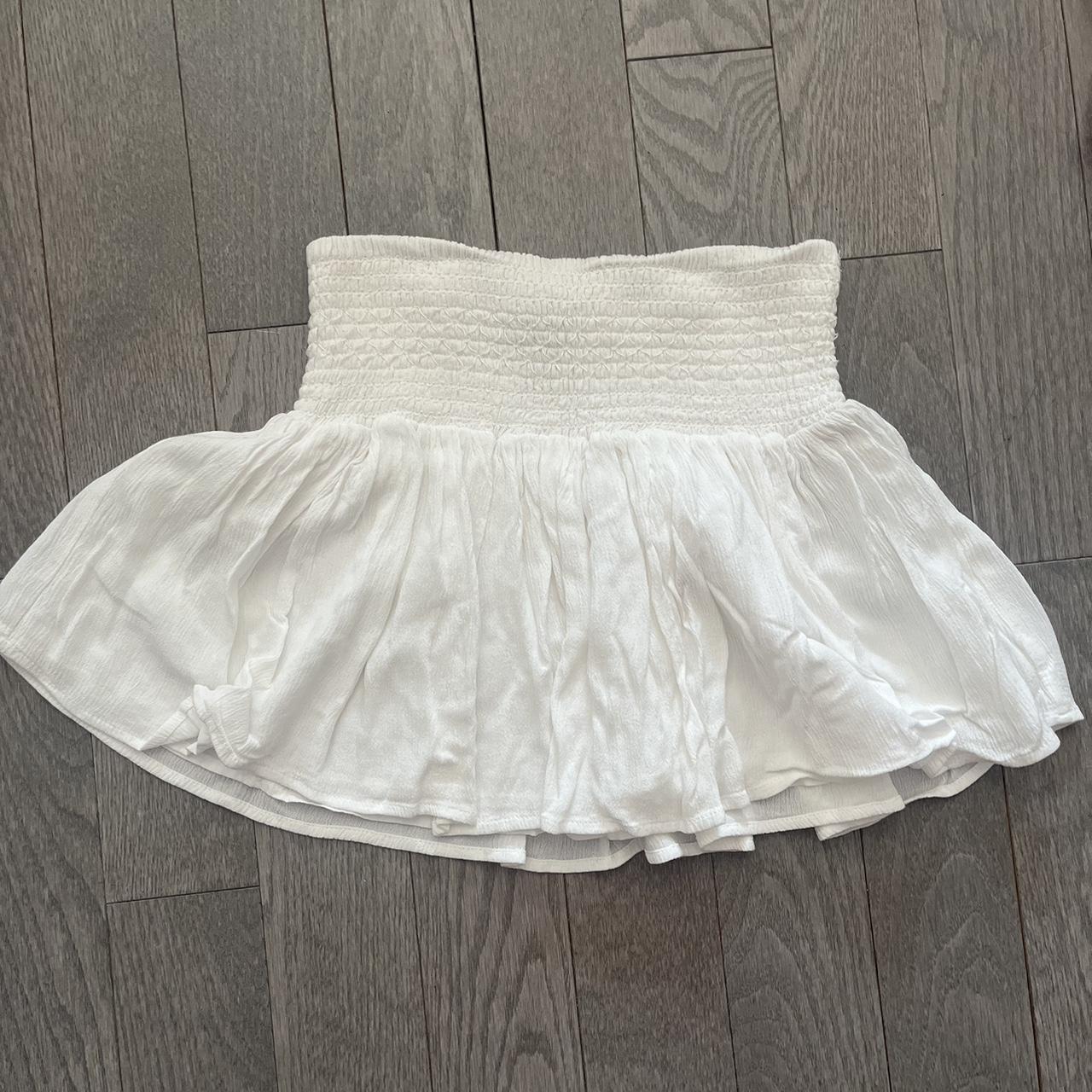 Flowy Mini skirt from forever 21! Super nice for... | Depop