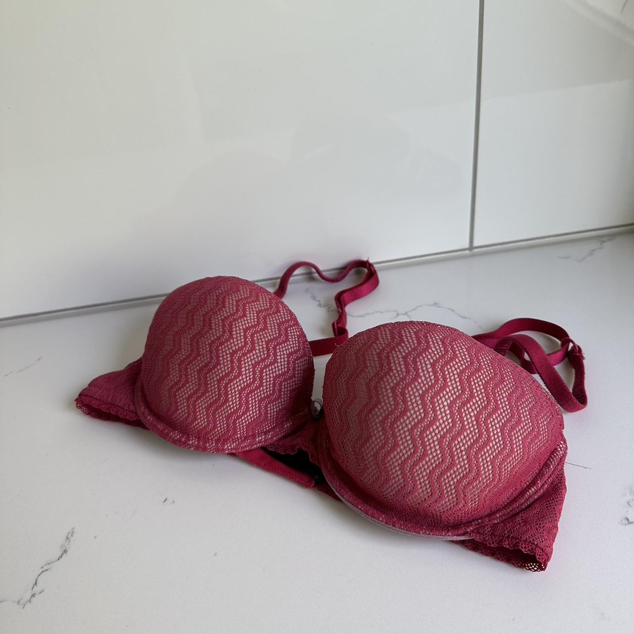 Gorgeous Heidi Klum Intimates bra Size 10B - Depop