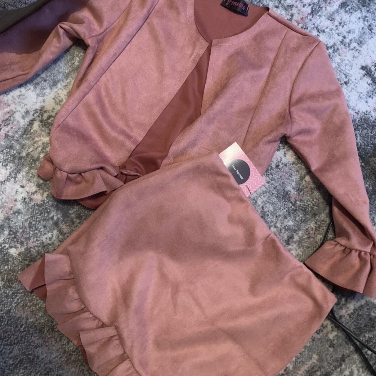 Co ord skirt and top size 4 new with tags - Depop