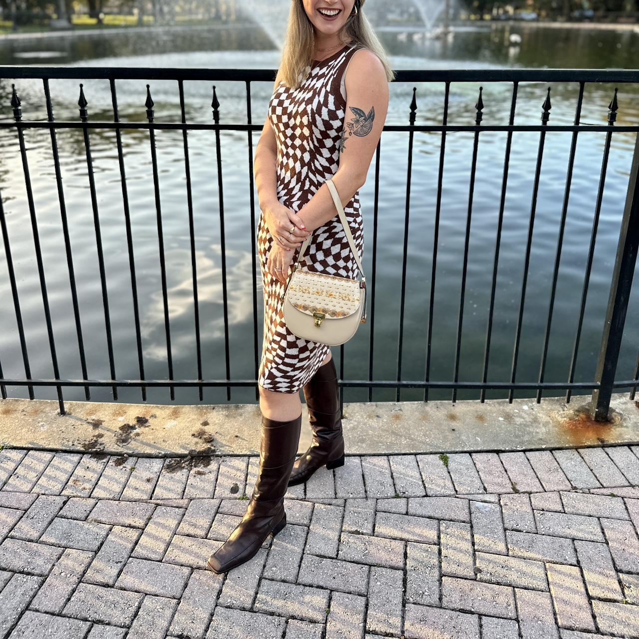 Small wavy checker print dress - Depop