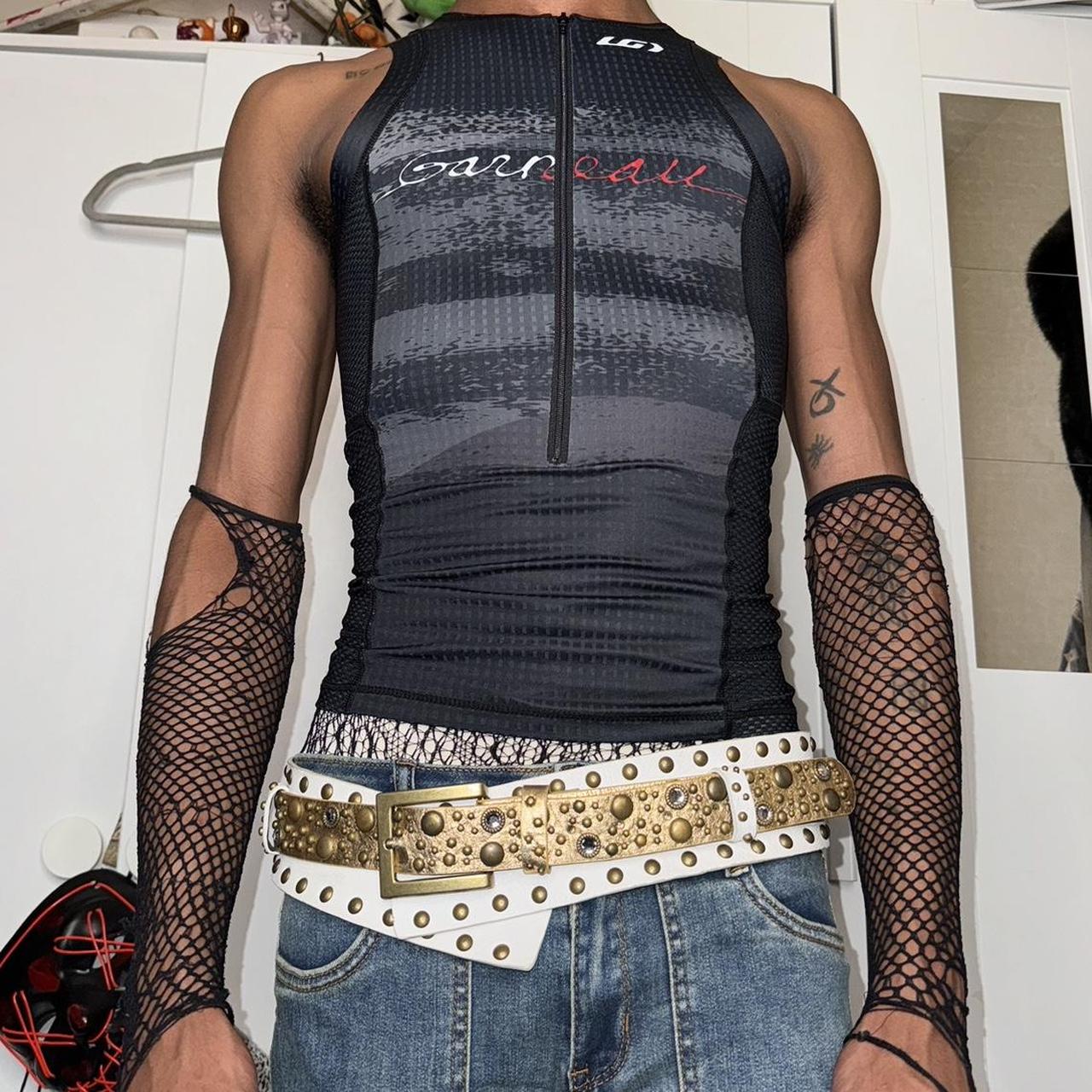 Y2k Fitted athletic top size cds - Depop