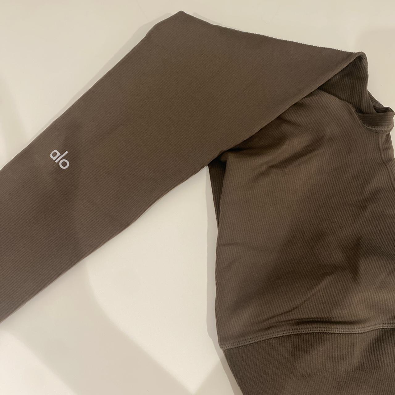 ALO ribbed brown leggings Worn once, Size... - Depop