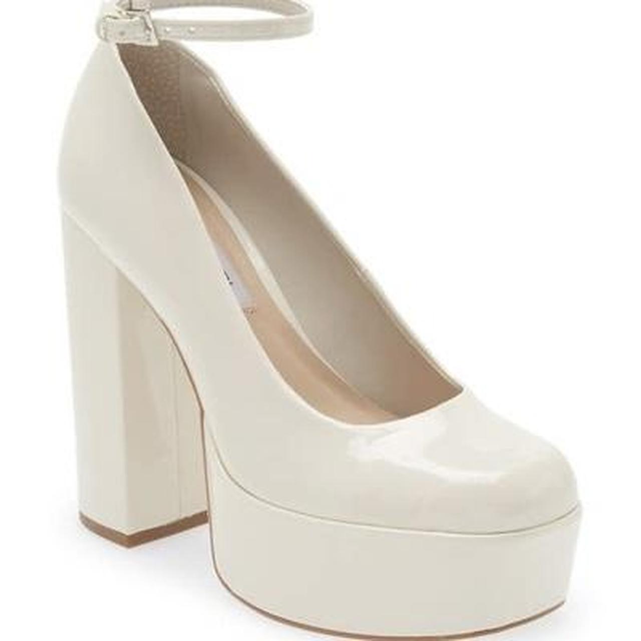 Steve Madden Women's White and Cream Courts | Depop