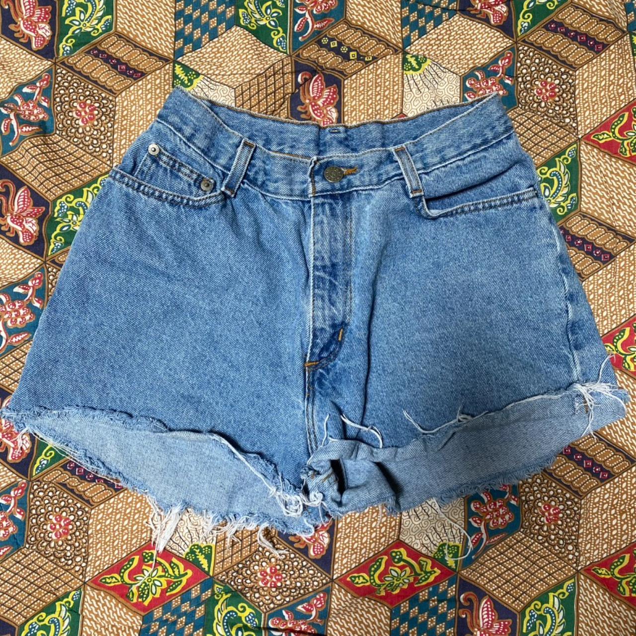 Faded Glory Cutoffs - No tag, but button confirms... - Depop