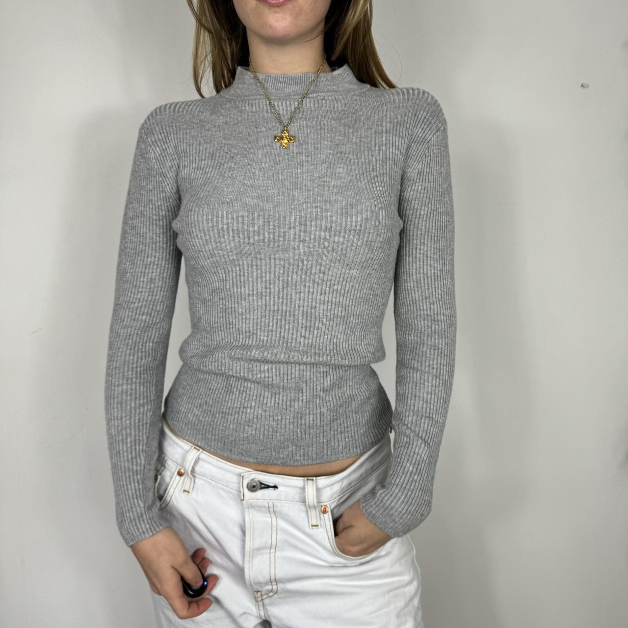 Grey ribbed jumper No labels Approx a size 10 - Depop